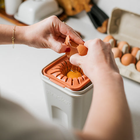 Laundry Soaking Wash Bucket with Strainer - Strucket